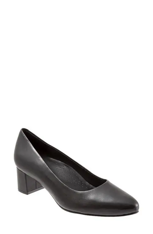 Trotters Kari Pointy Toe Pump - Black/black Leather