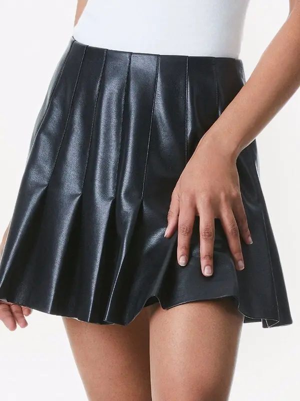 Alice + Olivia Carter Faux Leather Pleated Skirt - Black