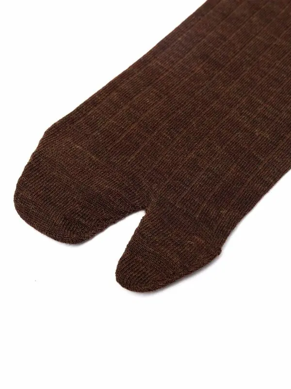 MAISON MARGIELA Tabi Ribbed-knit Socks