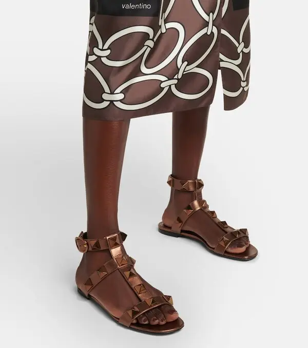 Valentino Garavani Roman Stud Leather Sandals - Metallic