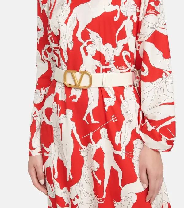 Valentino Garavani Vlogo Signature 40 Reversible Leather Belt