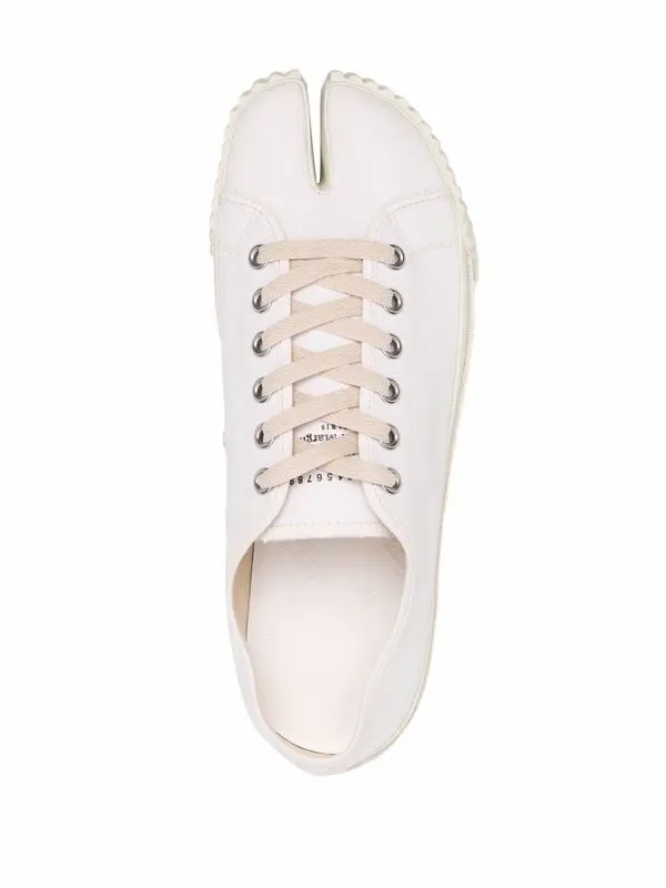 MAISON MARGIELA Tabi Low-top Sneakers - White