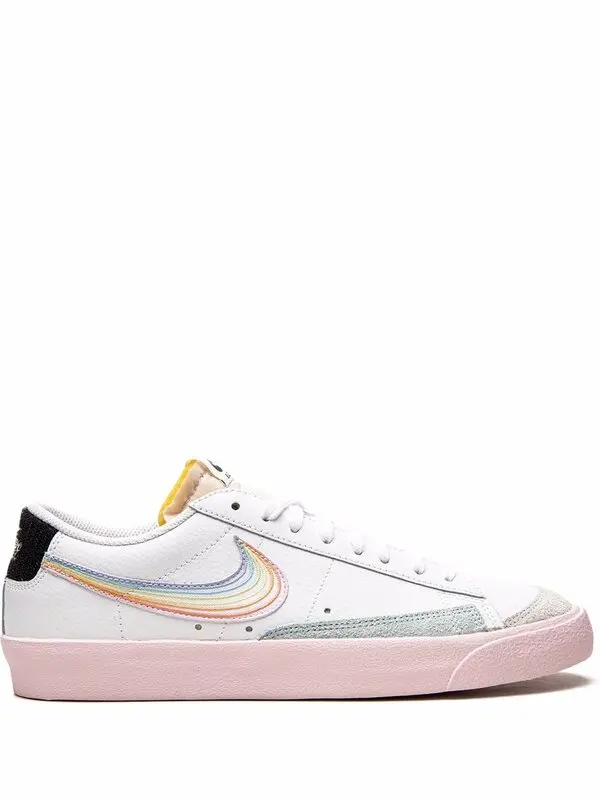 Nike Blazer Low 77 Be True Sneakers - White