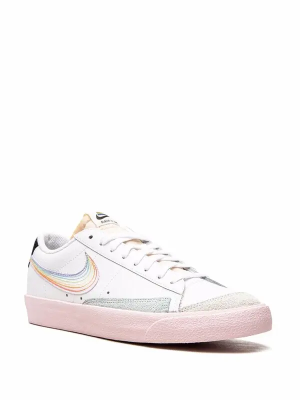 Nike Blazer Low 77 Be True Sneakers - White