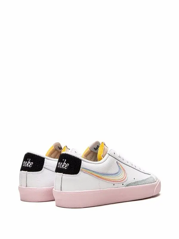 Nike Blazer Low 77 Be True Sneakers - White