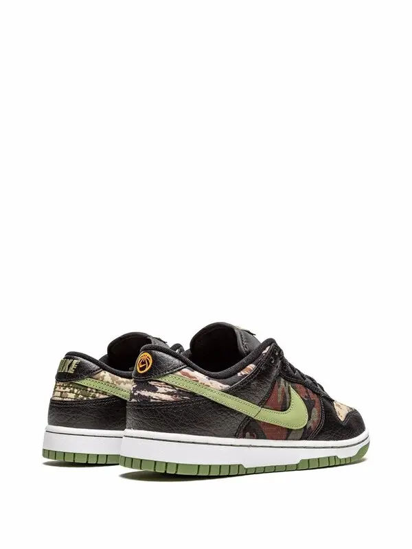 Nike Dunk Low Crazy Camo Sneakers - Green