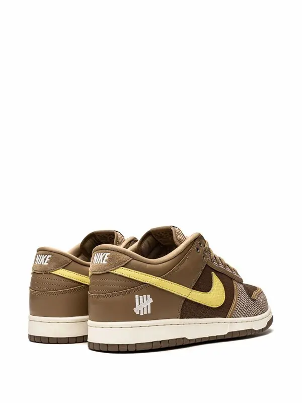 Nike X Undefeated Dunk Low Sp Canteen Sneakers