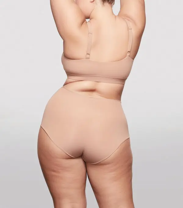 SKIMS Fits Everybody Boyshort Briefs - Beige