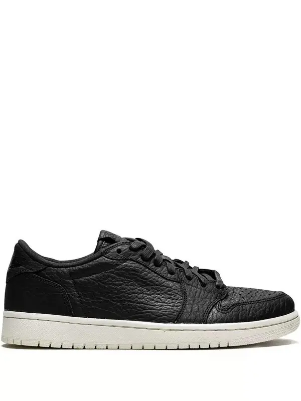 JORDAN Air 1 Retro Low Sneakers - Black