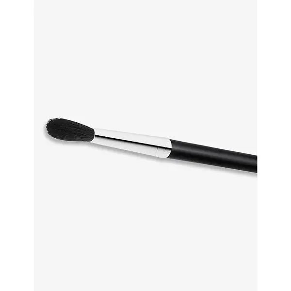 MAC COSMETICS 224s Tapered Blending Brush - One-color