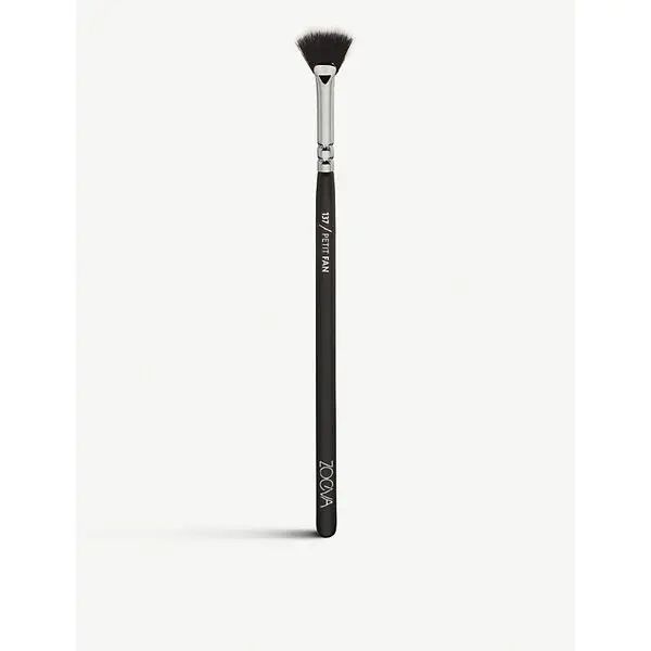 ZOEVA 137 Petit Fan Brush