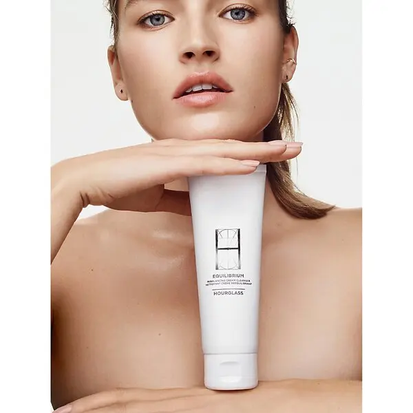 HOURGLASS Equilibrium® Rebalancing Cream Cleanser - Na