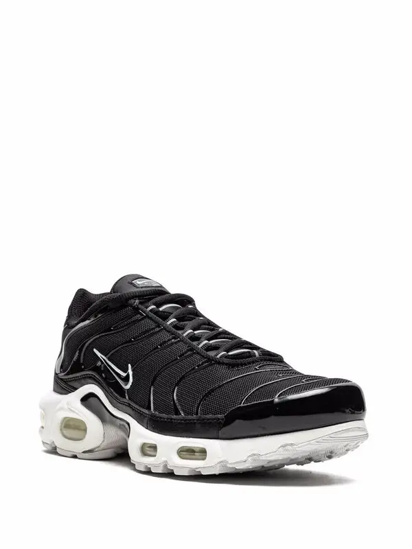 Nike Air Max Plus Sneakers - Black