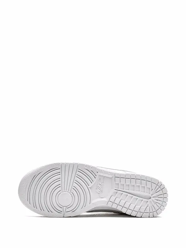 Nike Dunk Low Triple Sneakers - White