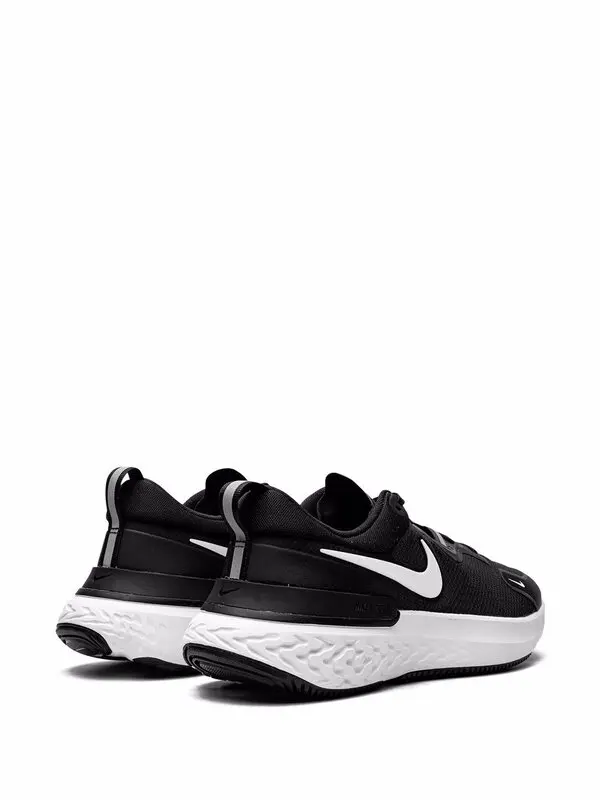 Nike React Miler Sneakers