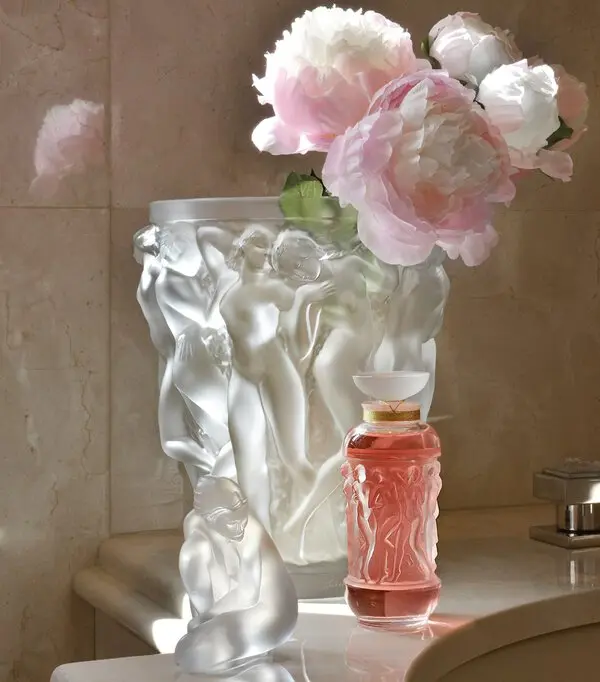 Lalique Small Crystal Venus Sculpture