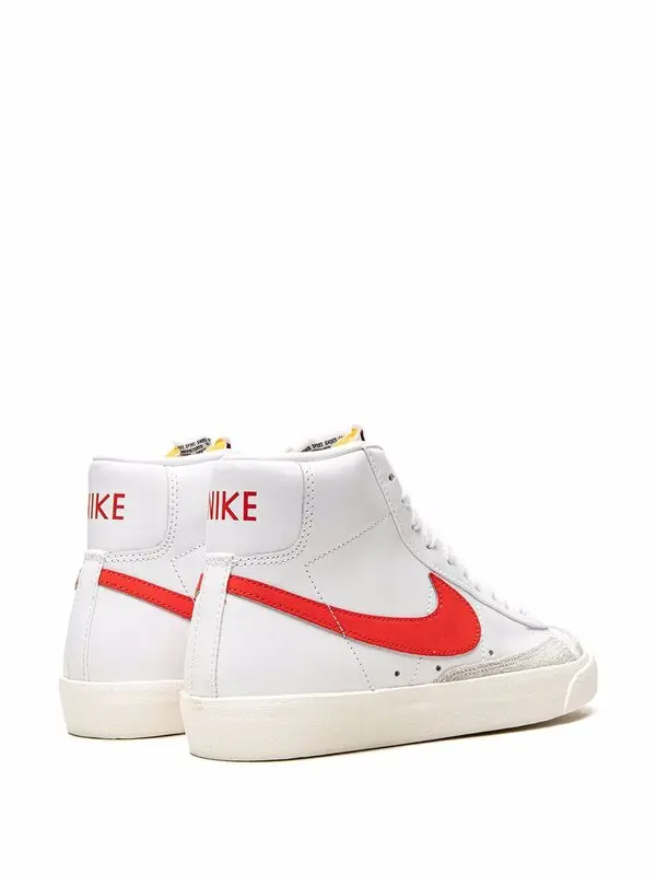 Nike Blazer Mid '77 Vintage Sneakers - White