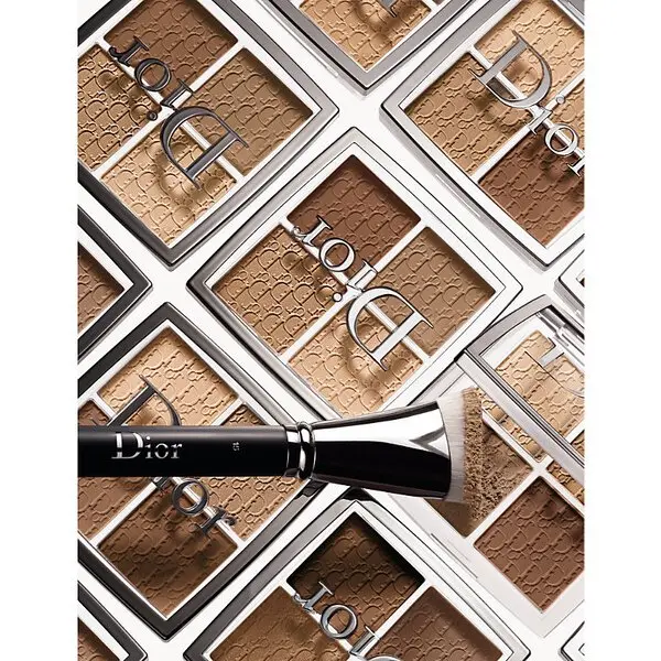 Dior Backstage Contour Brush 15