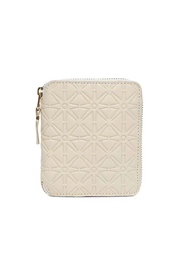 Comme Des Garçons Star Embossed Zip Fold Wallet In White - Off White