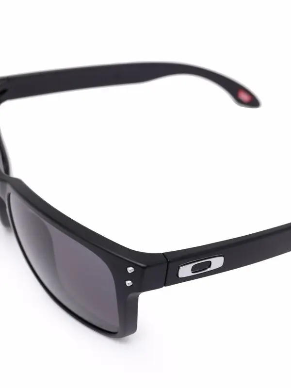 Oakley Rectangle-frame Sunglasses