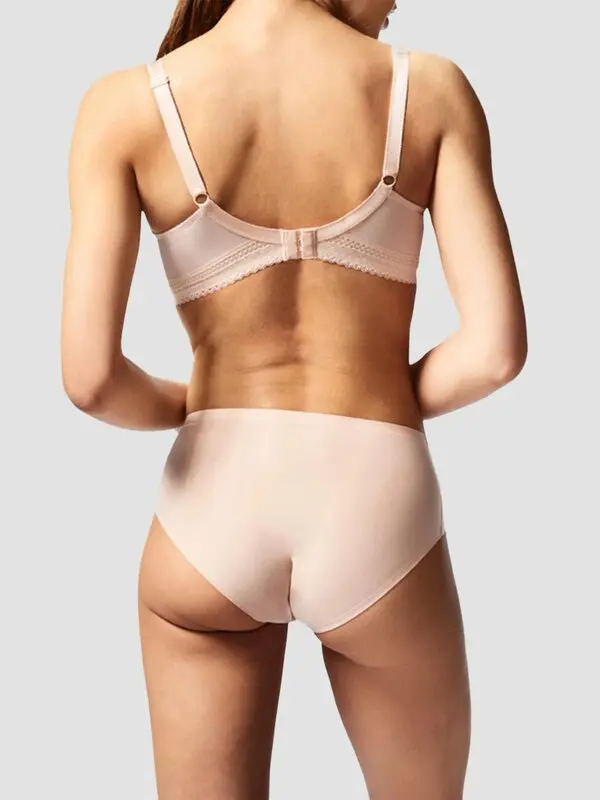 Chantelle Festivite Lace Plunge Bra - Nude Blush