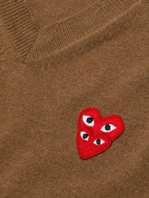 Play Comme Des Garcon Play Double Heart V-neck Pullover - Brown