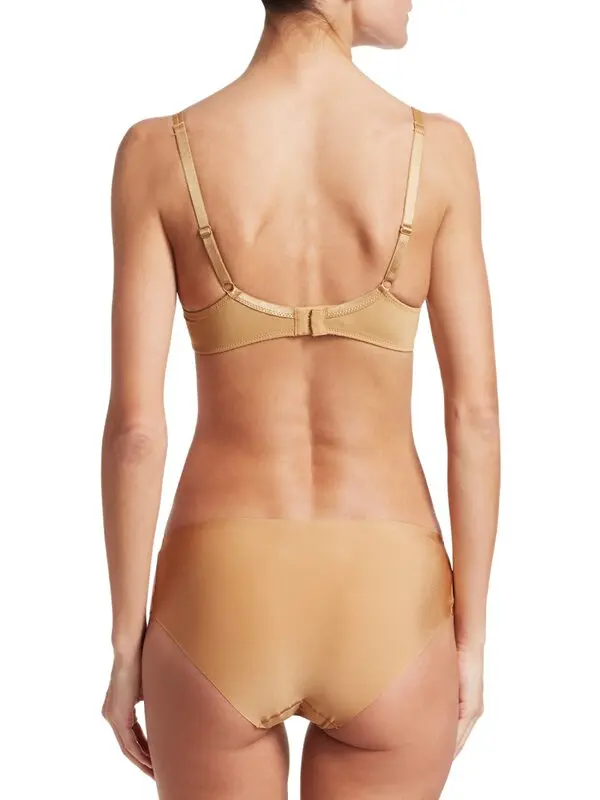 Chantelle Basic Invisible Three-quarter Memory Foam T-shirt Bra - Black