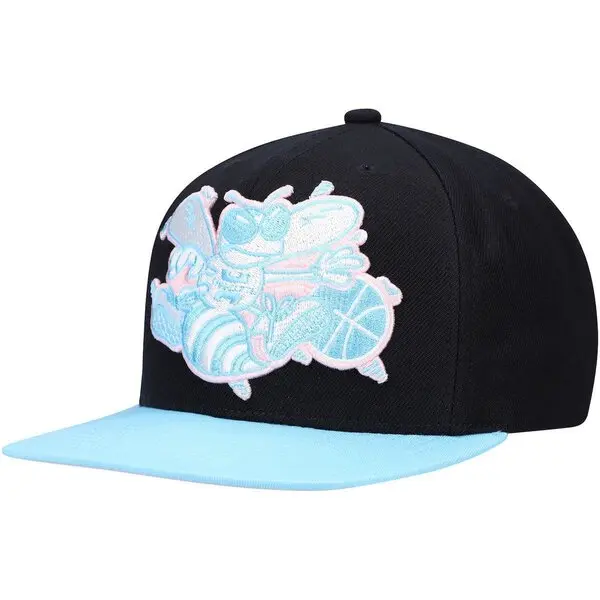 Mitchell & Ness Light Blue Charlotte Hornets Pastel Snapback Hat