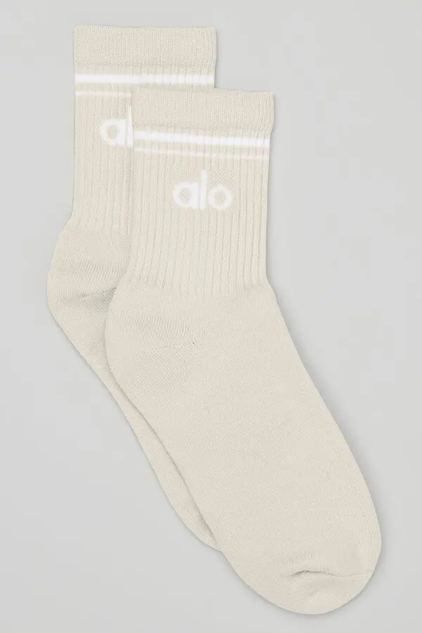 Alo Yoga Half-crew Throwback Socks - Bone/white