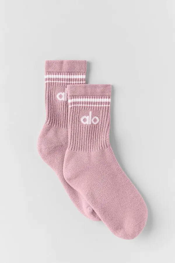 Alo Yoga Half-crew Throwback Socks - Vintage Pink/white