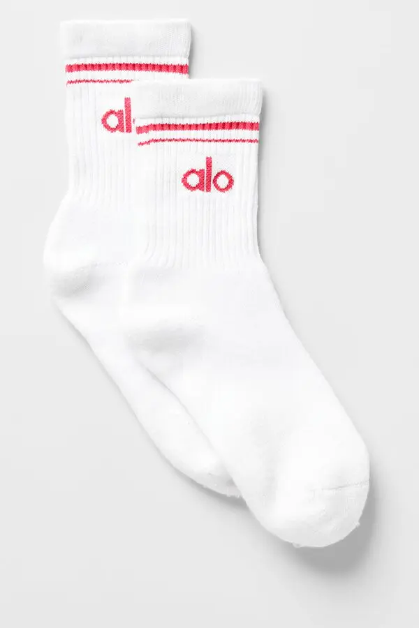 Alo Yoga Half-crew Throwback Socks - White/candy Red