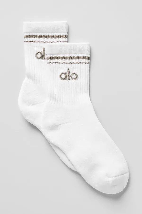 Alo Yoga Half-crew Throwback Socks - White/light Cocoa