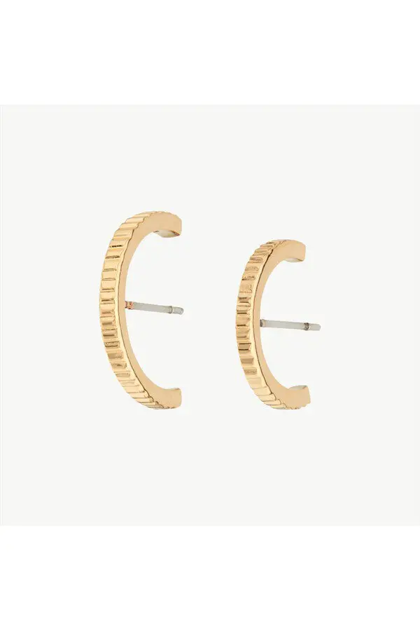 SOKO Meta Huggie Hoop Earrings - Gold