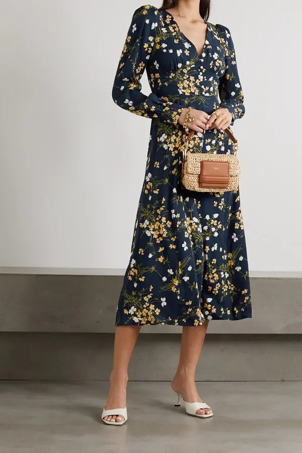 reformation navy blue floral dress Reformation repop navy blue floral wrap dress Size S