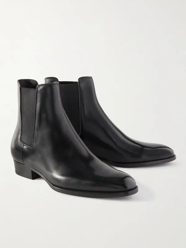 Saint Laurent Wyatt Leather Chelsea Boots - Black