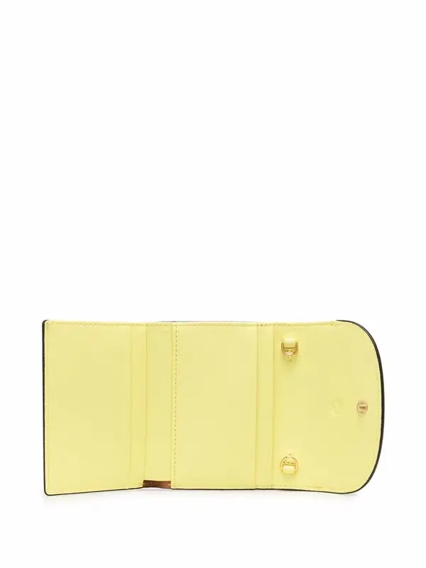 Mcm Mini Mode Travia Chain Wallet