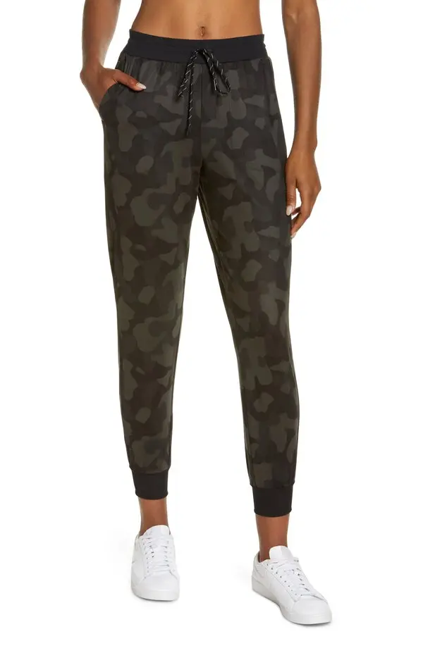 Zella Live In Pocket Joggers