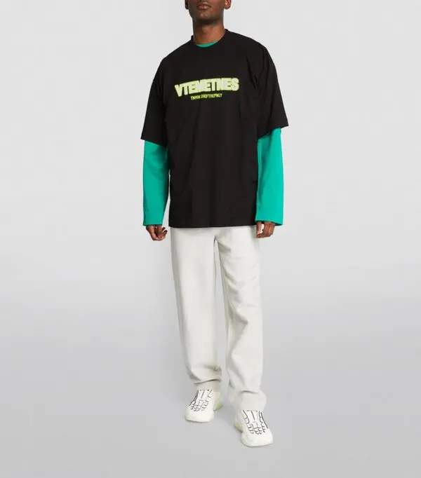 Vetements Think Differently Logo T-Shirt In Black - 40% Off