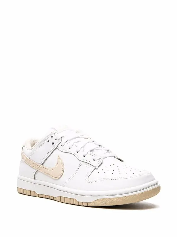 Nike Dunk Low Sneakers