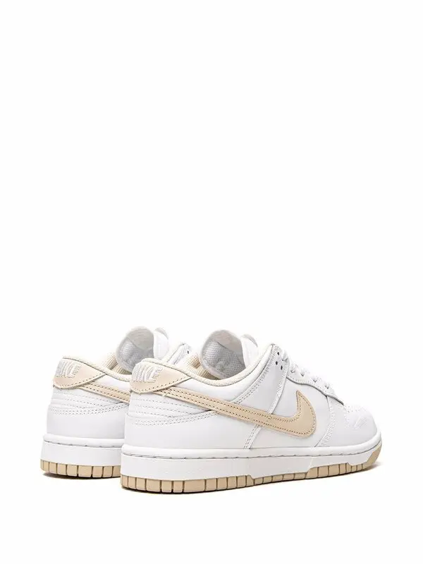 Nike Dunk Low Sneakers