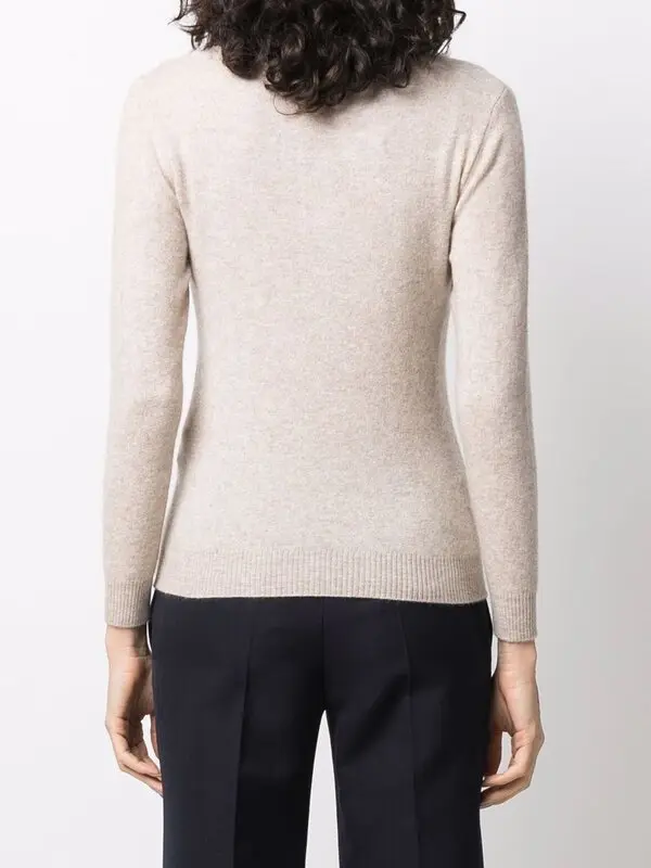 LISKA V-neck Long Sleeve Sweater