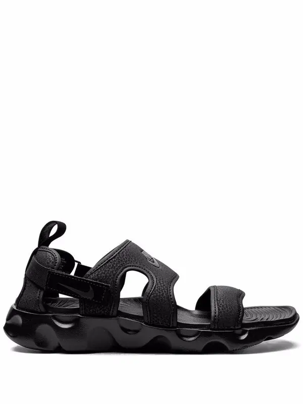 Nike Sandals With Embossed Logo And Chunky Sole - Black