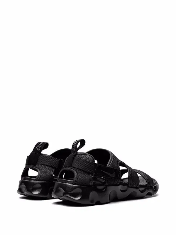 Nike Sandals With Embossed Logo And Chunky Sole - Black