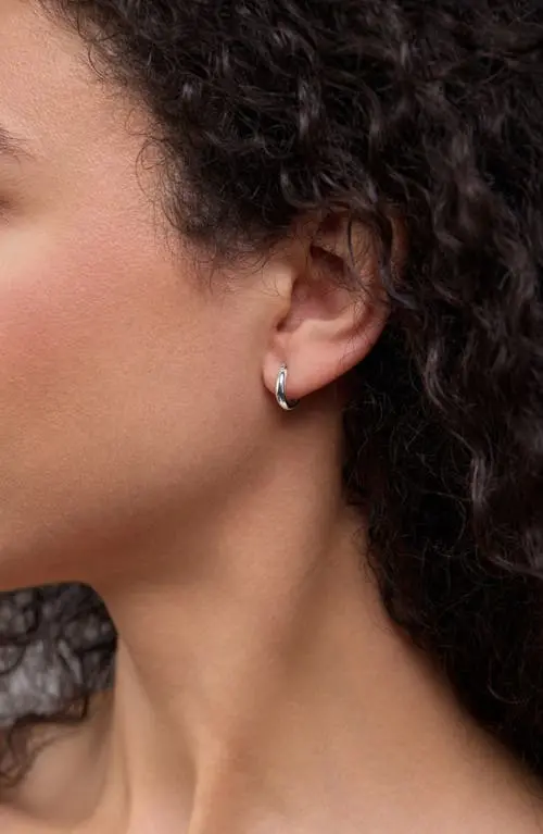 Bony Levy 14k Gold Beveled Edge Huggie Hoop Earrings