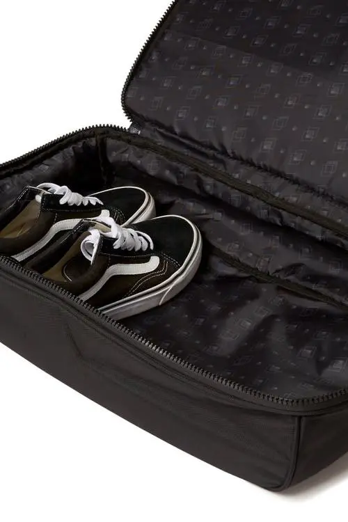 CALPAK Stevyn Duffle Bag
