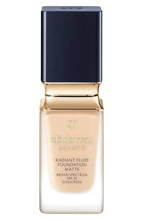 CLE DE PEAU BEAUTE Beauté Radiant Fluid Matte Foundation Spf 20 - O10 - Light Ocher