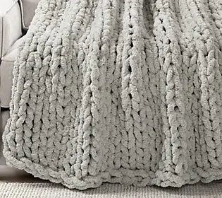 LUSH DECOR Hygge Ultra Chunky Knit 40' X 50' By - One-color