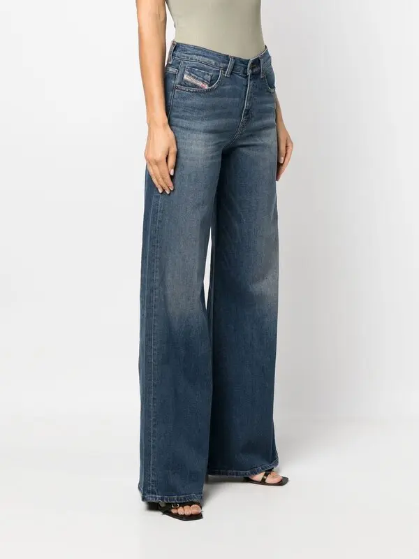 DIESEL® 1978 09e66 Flared Jeans