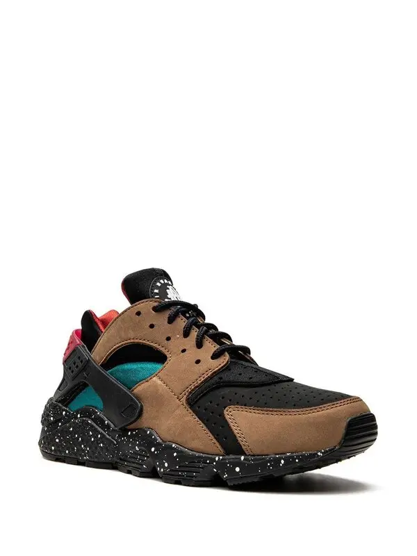 Nike Air Huarache Mowabb Sneakers