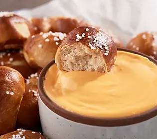 THE PRETZEL COMPANY The Pretzel Co. 60 Count Soft Pretzel Nuggets & Choice Of Dip
